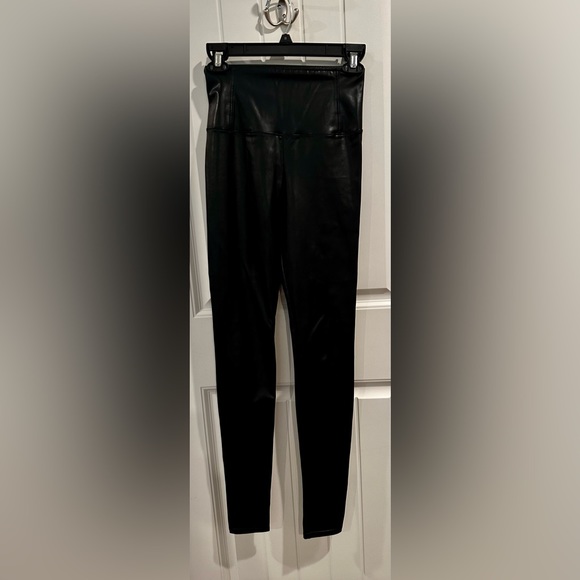 Aritzia | Pants & Jumpsuits | Daria Pant Aritzia Wilfred | Poshmark